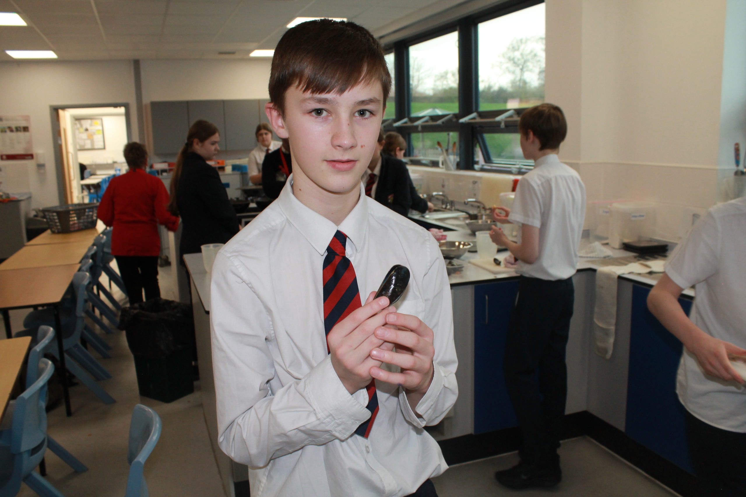 Students Enjoy Cooking with Mussels – St. Benedict's School