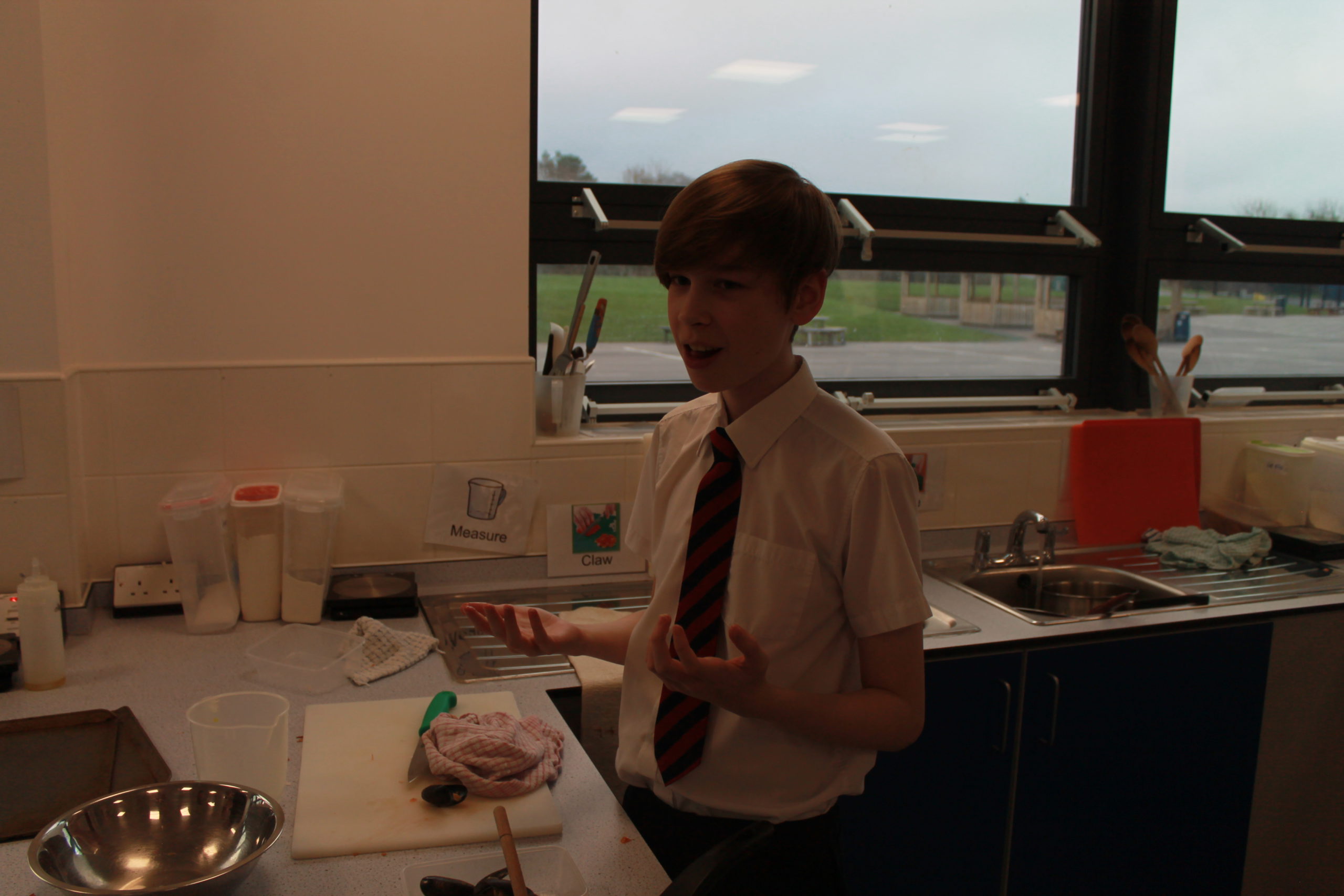 Students Enjoy Cooking with Mussels – St. Benedict's School